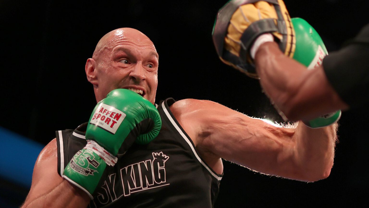 Tyson Fury Bio, Age, Height and Weight, Wife and Children, Career ...