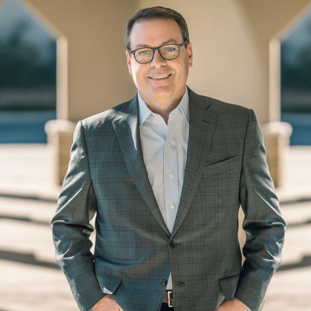 Chris Hodges Bio, Age, Height, Education Background, Wife, Career ...