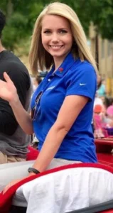 Who is Nora Hart? Age and Birthday, Height and Weight, Education ...