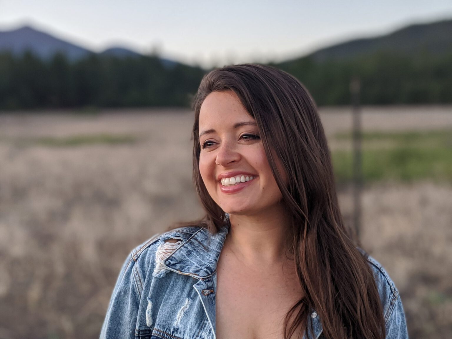 Emily Scott Robinson: Unveiling the Singer's Age, Height, Education ...
