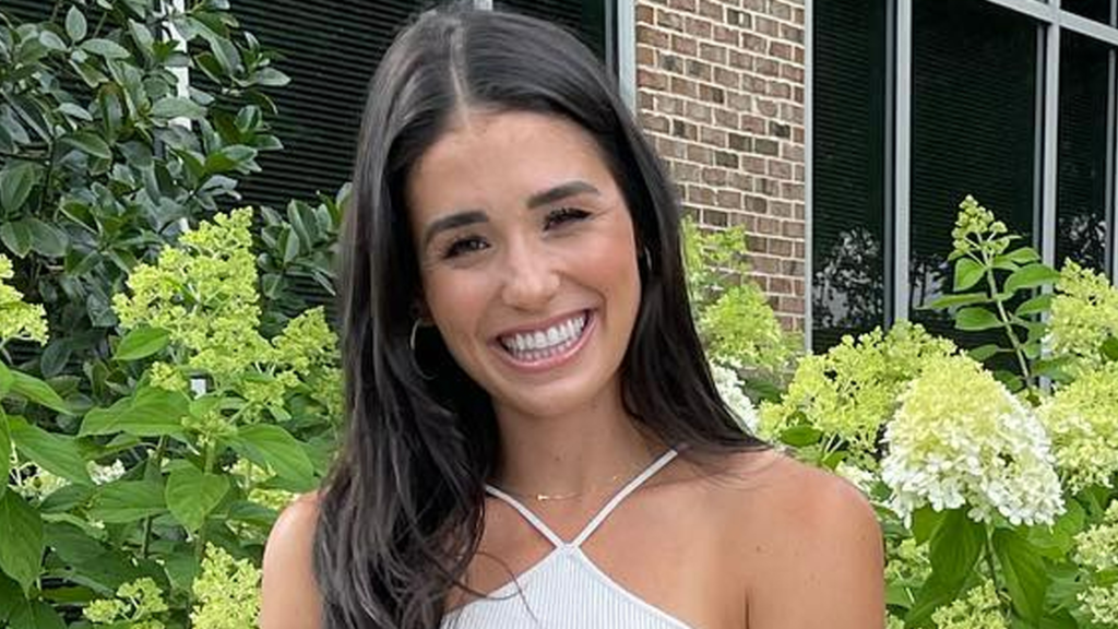 Ashley ShahAhmadi Bio, Age, Height, Education, Parents, Siblings ...