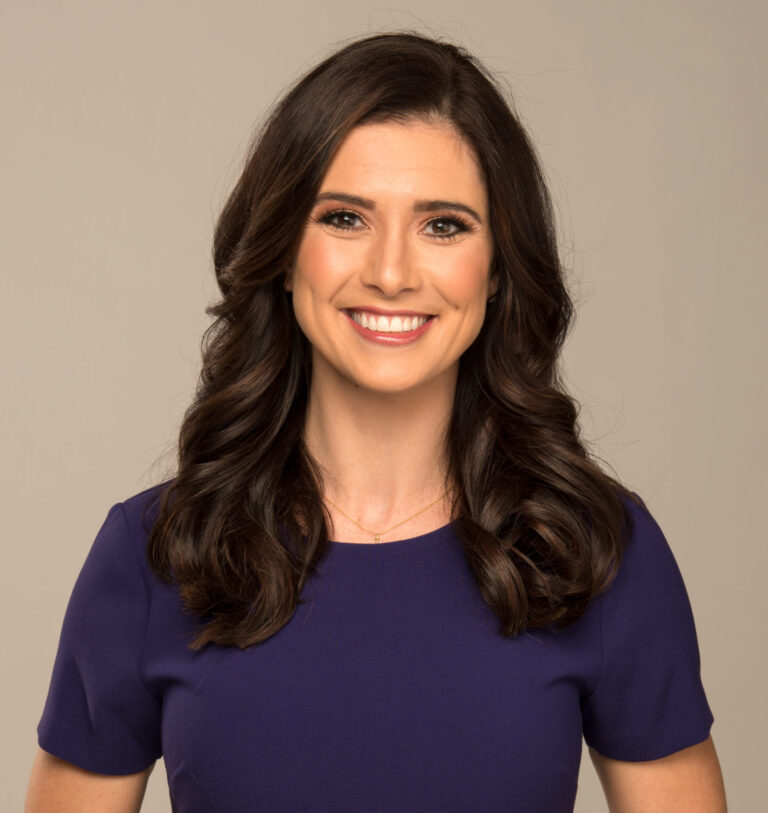Jen Lada (Sports broadcaster) Bio, Age, Height, Parents, Marriage ...