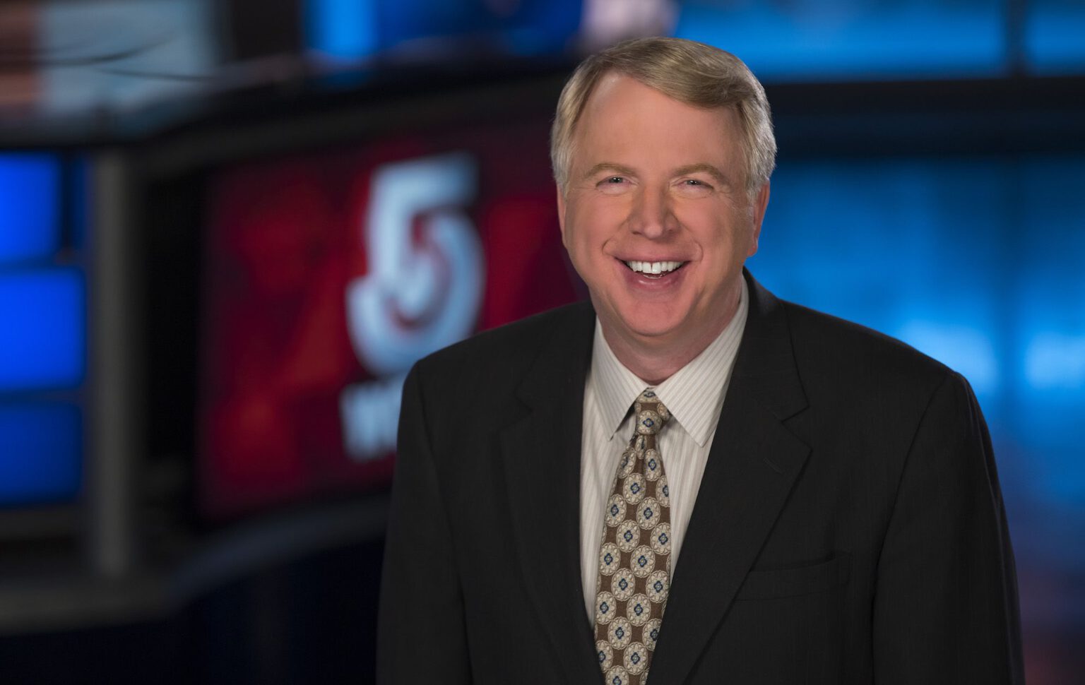 Mike Wankum Bio, Age, Is Wankum Retiring? Kids, Salary, Wife - Fact Bios