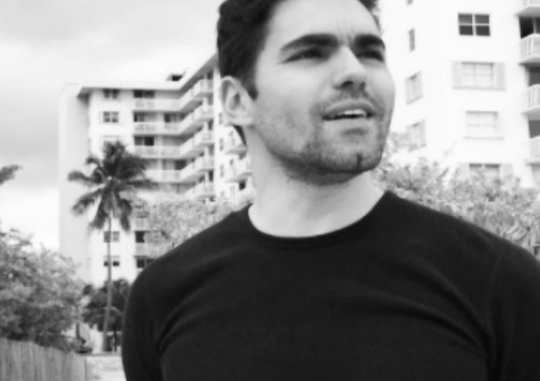 Arie Solomon (Jessica Holmes' Husband) Wikipedia, Age, Height ...