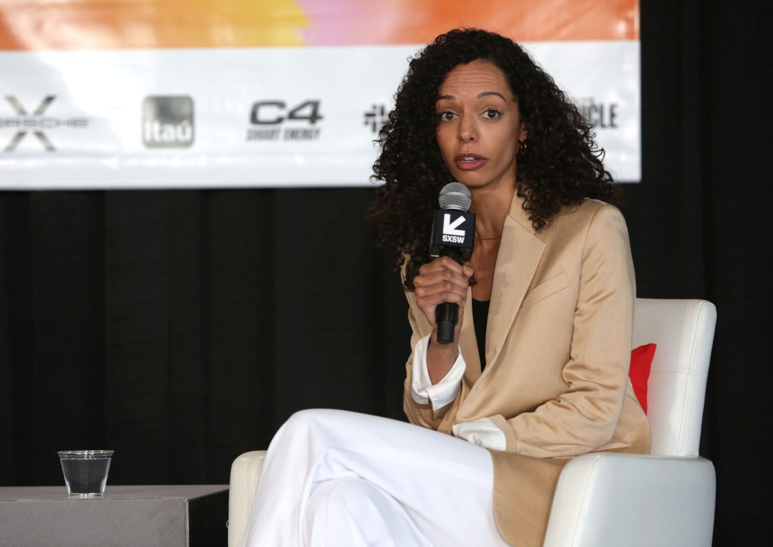 Caitlin Dickerson (American Journalist) Biography: Age, Career, Spouse ...